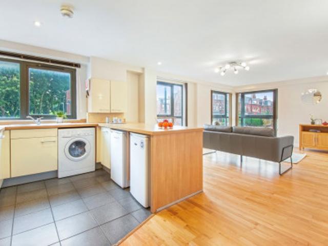 Apartment 11, The Embankment Cardigan Road Leeds, LS6 1QL