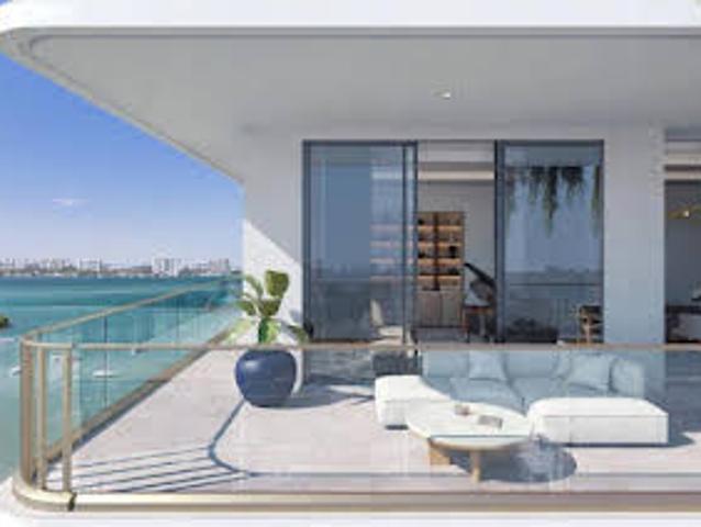 Apartment with terrace and pool