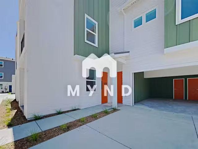Apartment 1210 Raphael St