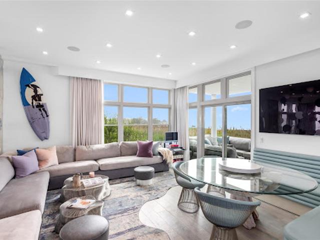 Apartment with terrace