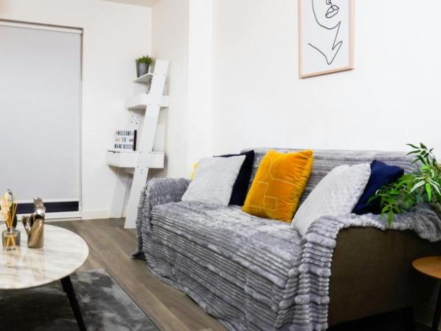 Apartment 1 Bedroom For Rent Manchester Manchester 3707 ES91454446