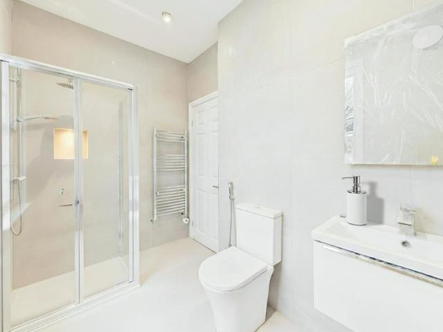 Apartment 1 Bedroom For Rent Cheltenham Cheltenham 2500 ES98921281