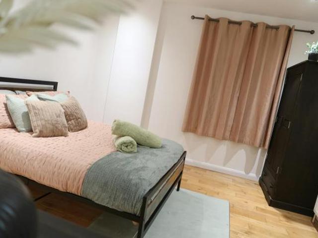Apartment 1 Bedroom For Rent Chelmsford Chelmsford 2300 ES88654749