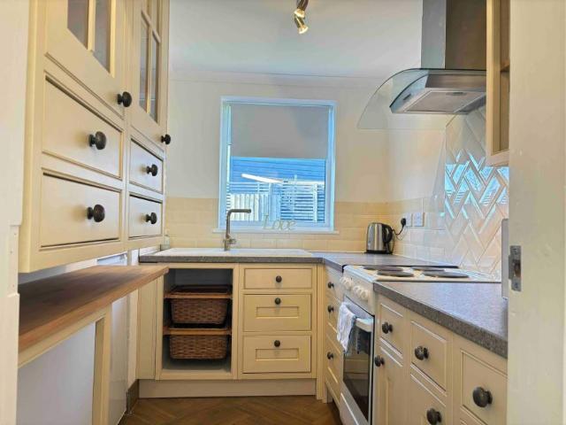 Apartment 1 Bedroom For Rent Crawley Crawley 2500 ELS89400271