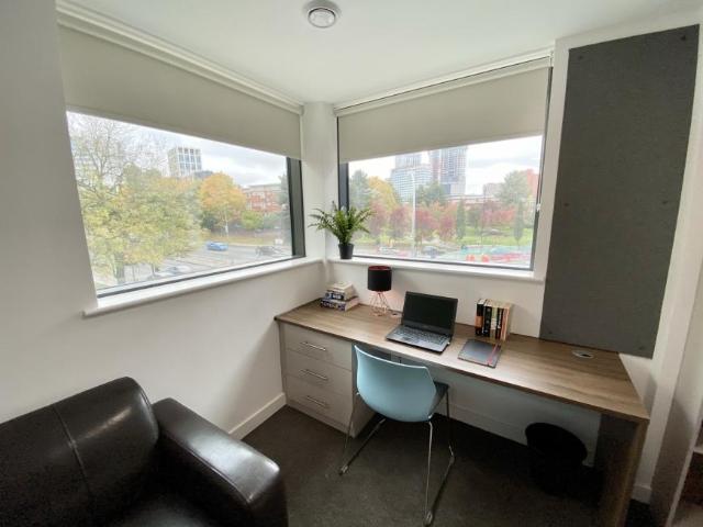 Apartment 1 Bedroom For Rent Five Ways West Midlands 1034 ES99283410