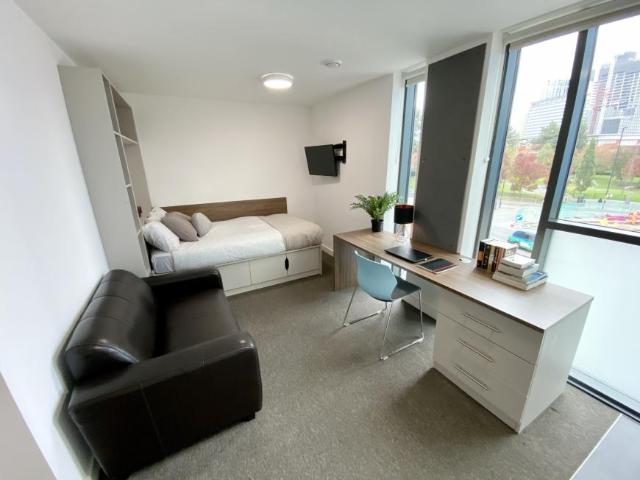 Apartment 1 Bedroom For Rent Five Ways West Midlands 982 ELS99974682