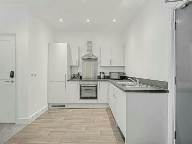 Apartment 1 Bedroom For Rent Liverpool Liverpool 2091 ES101587934