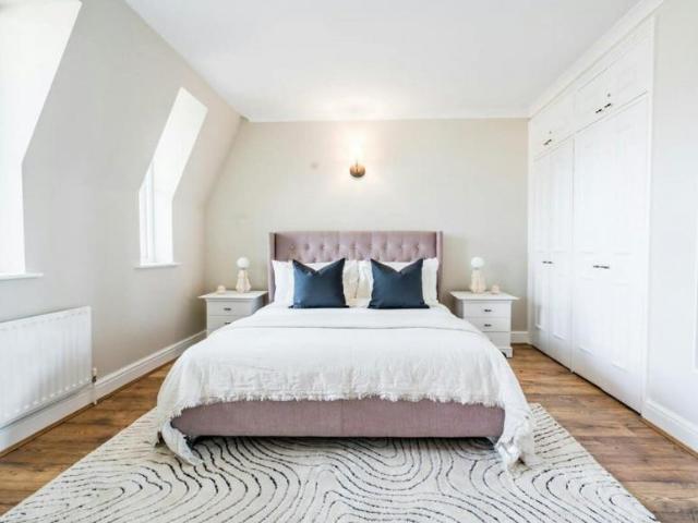 Apartment 1 Bedroom For Rent London London 11546 ELS89229631