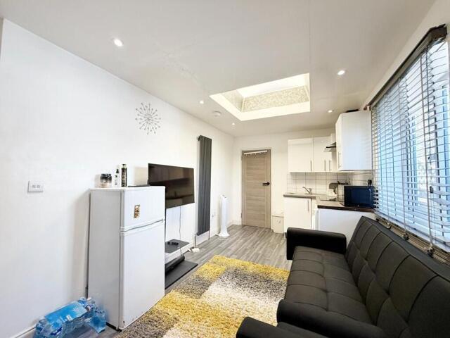 Apartment 1 Bedroom For Rent London London 1699 ES101649016