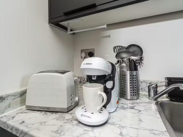 Apartment 1 Bedroom For Rent London London 1800 ELS98293594