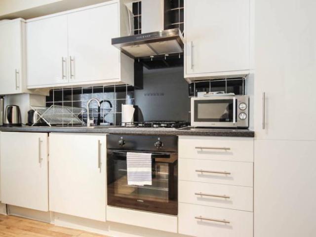 Apartment 1 Bedroom For Rent London London 2273 ES101765390