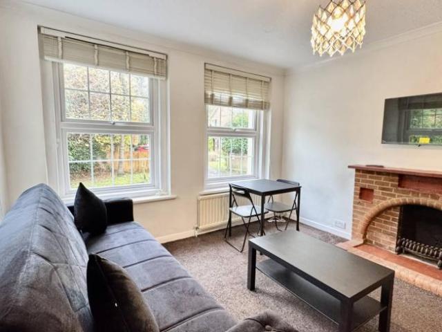 Apartment 1 Bedroom For Rent London London 2323 ELS98191718