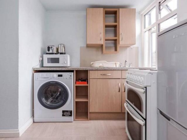 Apartment 1 Bedroom For Rent London London 2500 ELS101824042