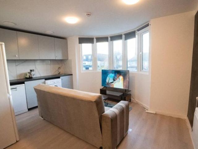 Apartment 1 Bedroom For Rent London London 2600 ES101840997