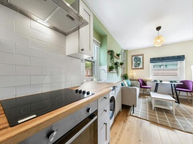 Apartment 1 Bedroom For Rent London London 2800 ELS92692855