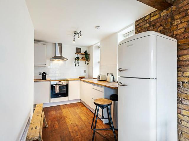 Apartment 1 Bedroom For Rent London London 2986 ELS100606693