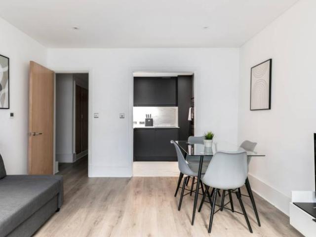 Apartment 1 Bedroom For Rent London London 2911 ES101670638
