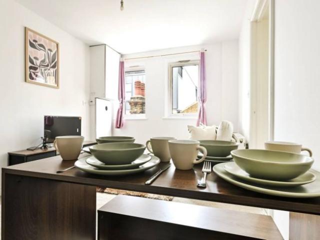Apartment 1 Bedroom For Rent London London 3000 ES101021792