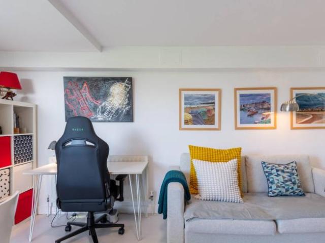 Apartment 1 Bedroom For Rent London London 3240 ELS102755676
