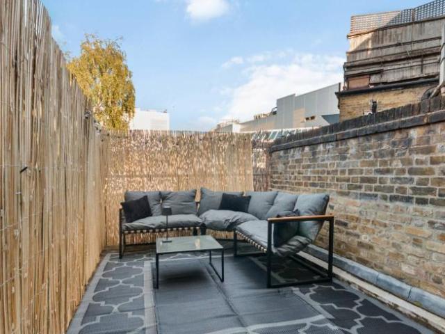 Apartment 1 Bedroom For Rent London London 3290 ELS99189906