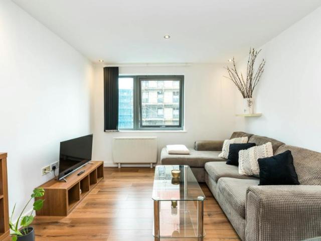 Apartment 1 Bedroom For Rent London London 3360 ELS92745987