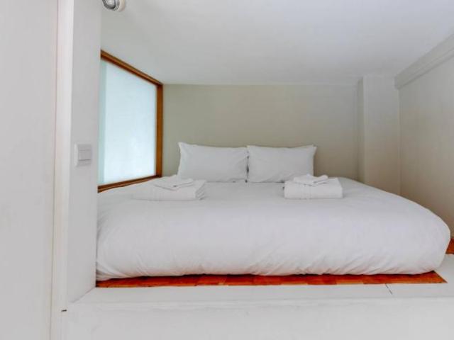 Apartment 1 Bedroom For Rent London London 3430 ES101838240