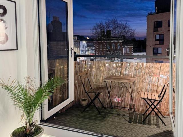 Apartment 1 Bedroom For Rent London London 3500 ELS92428200