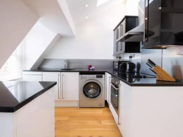 Apartment 1 Bedroom For Rent London London 3651 ELS101771754