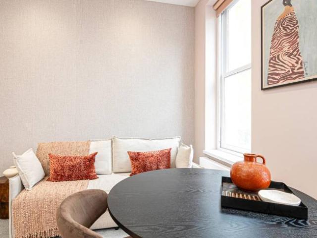 Apartment 1 Bedroom For Rent London London 3950 ES96179121