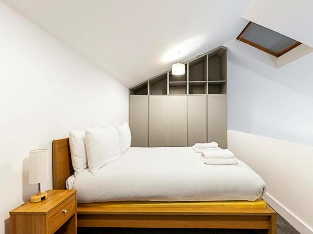 Apartment 1 Bedroom For Rent London London 3954 ELS102247367