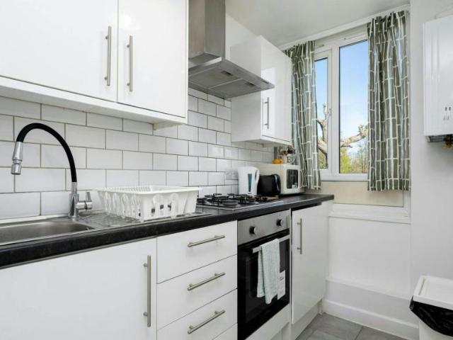 Apartment 1 Bedroom For Rent London London 4058 ELS101587970