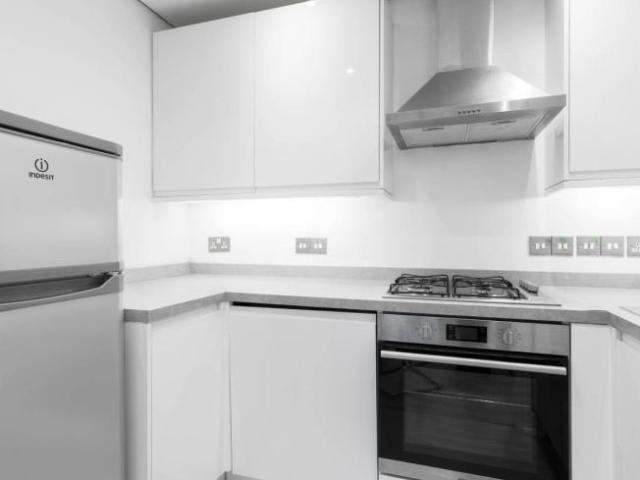 Apartment 1 Bedroom For Rent London London 4037 ES101839260