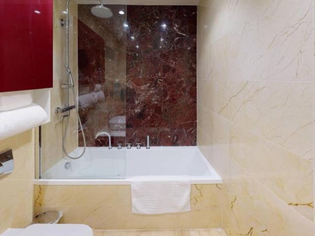 Apartment 1 Bedroom For Rent London London 4250 ELS101824226