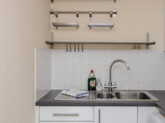 Apartment 1 Bedroom For Rent London London 4646 ELS101816863
