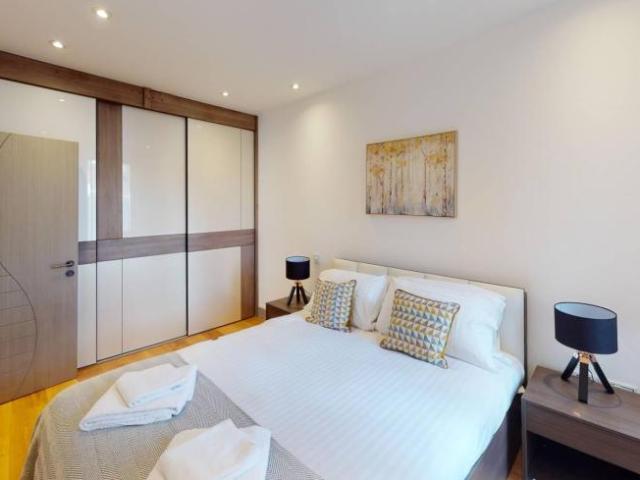 Apartment 1 Bedroom For Rent London London 4990 ES101840870