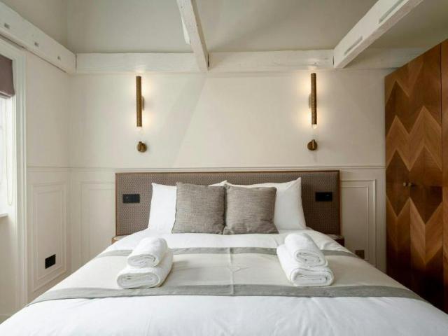 Apartment 1 Bedroom For Rent London London 5320 ELS102273488