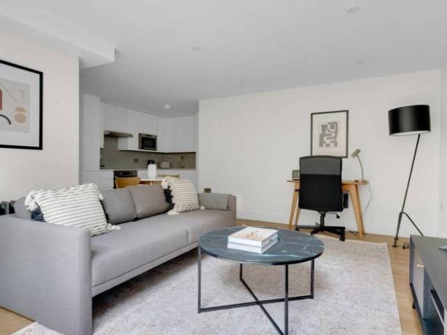Apartment 1 Bedroom For Rent London London 5740 ELS101817947