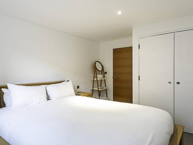 Apartment 1 Bedroom For Rent London London 5947 ES103155031