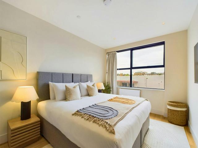 Apartment 1 Bedroom For Rent London London 6153 ELS87474118