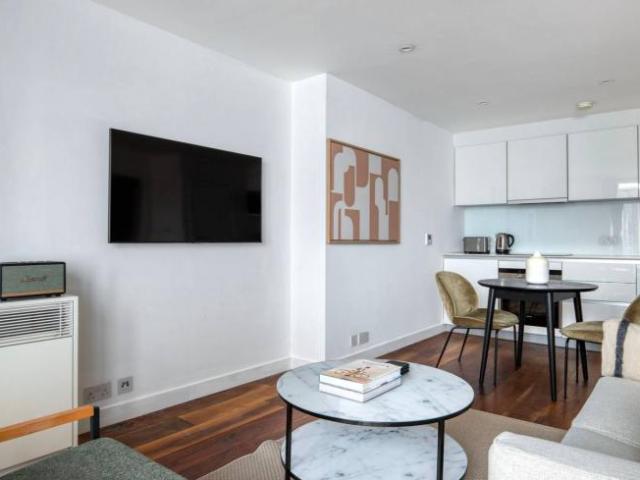 Apartment 1 Bedroom For Rent London London 6510 ELS101807752