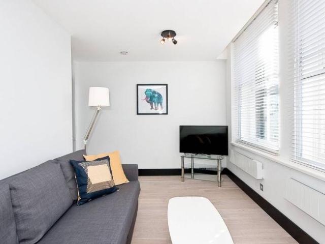 Apartment 1 Bedroom For Rent London London 6875 ELS101821829