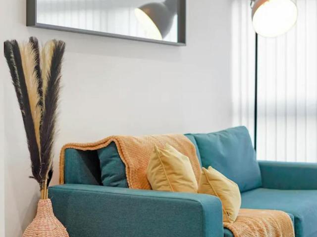 Apartment 1 Bedroom For Rent Slough Slough 2600 ELS101098170