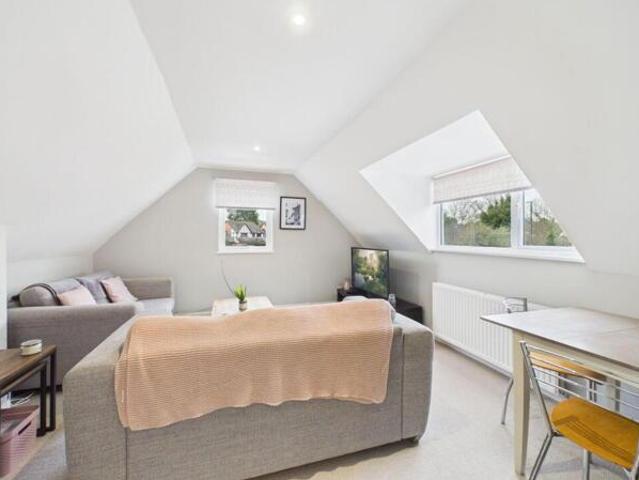 Apartment 1 Bedroom For Sale Maidenhead Windsor And Maidenhead 220000 ES99641777