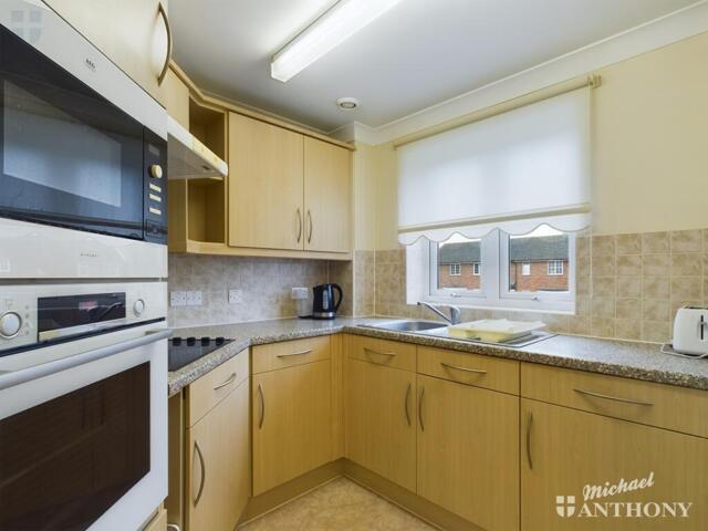 Apartment 1 Bedroom For Sale Aylesbury Buckinghamshire 115000 ES98718287