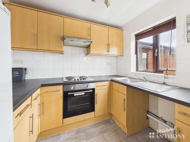 Apartment 1 Bedroom For Sale Aylesbury Buckinghamshire 150000 ELS101119338