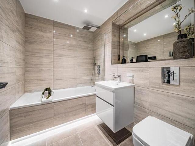 Apartment 1 Bedroom For Sale Addlestone Surrey 222500 ES100057985
