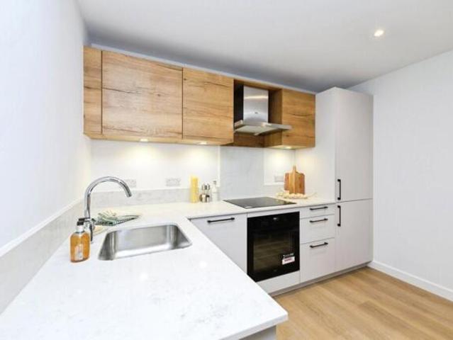 Apartment 1 Bedroom For Sale Banstead Greater London 275000 ELS100825189