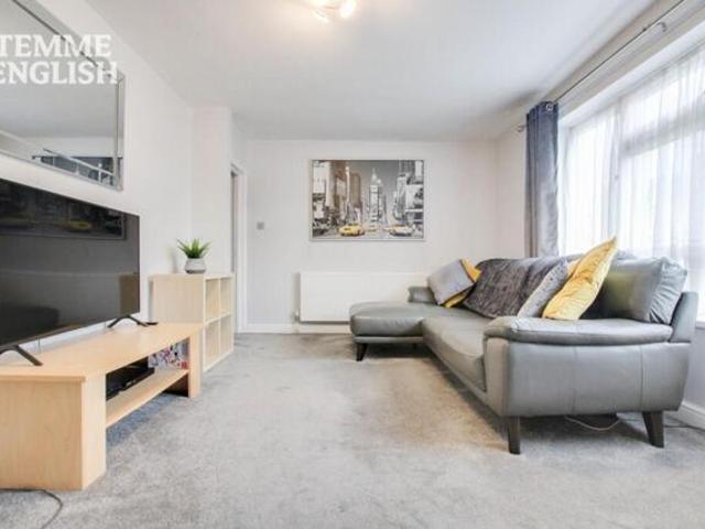 Apartment 1 Bedroom For Sale Basildon Essex 175000 ES101675631