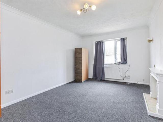 Apartment 1 Bedroom For Sale Chatham Medway 65000 ELS101675387