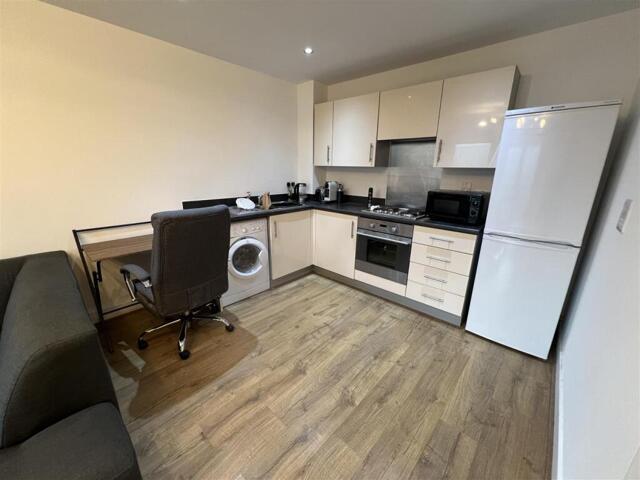 Apartment 1 Bedroom For Sale Colchester Essex 119999 ELS100684928
